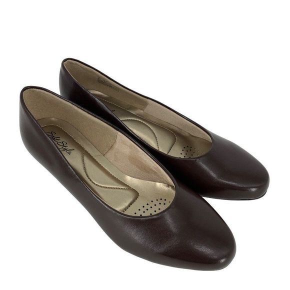 Soft Style | Shoes | Soft Style Angel Iibrown Smooth Womens Dress Pumps ...